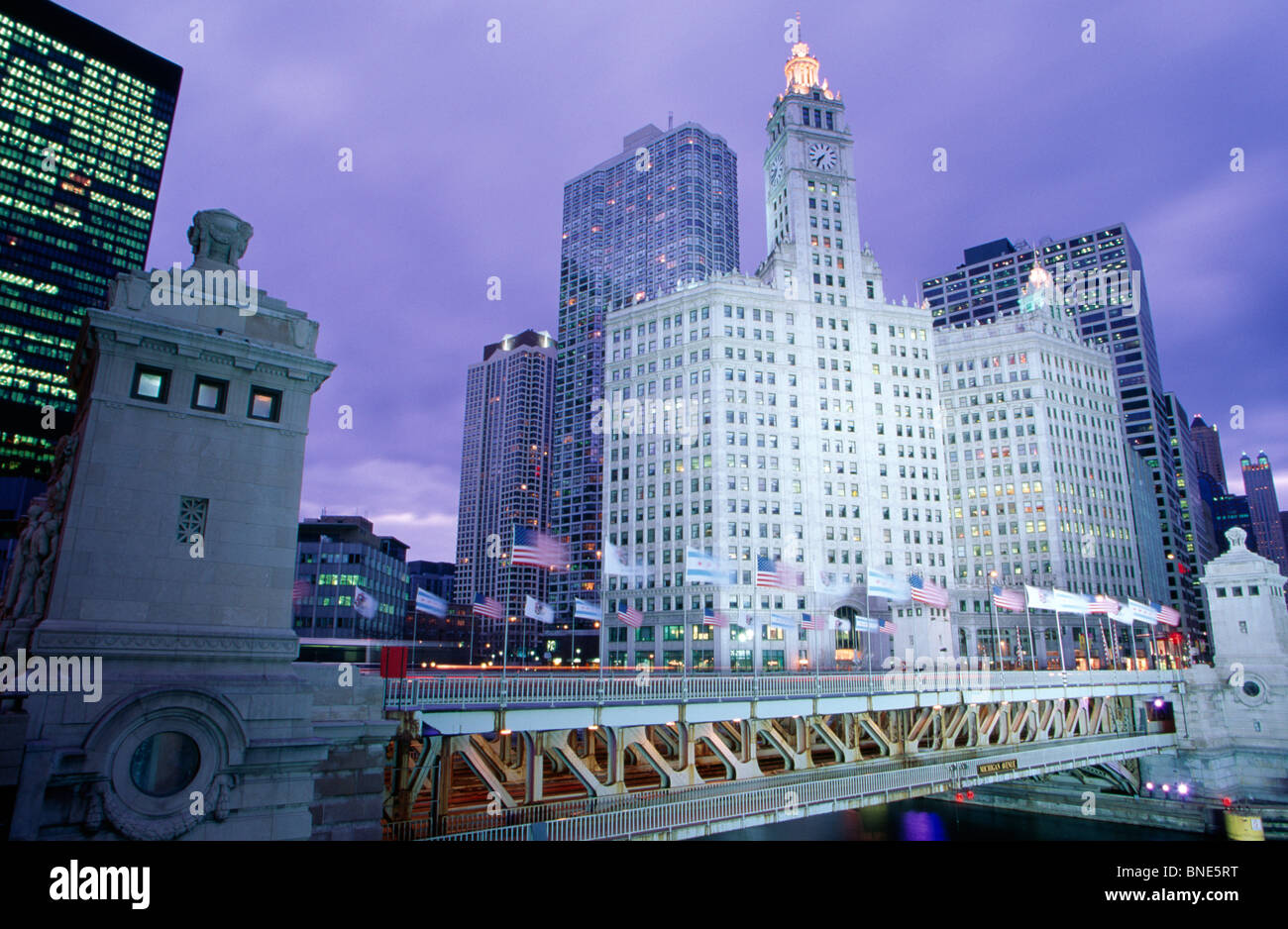 Wrigley building sunset hi-res stock photography and images - Alamy