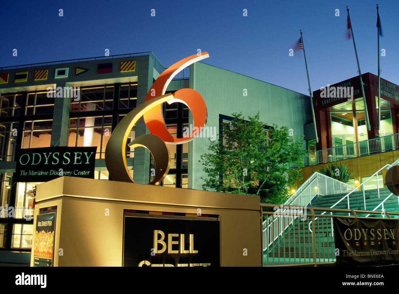 USA, Washington State, Seattle, Shopping centre at dusk Stock Photo - Alamy