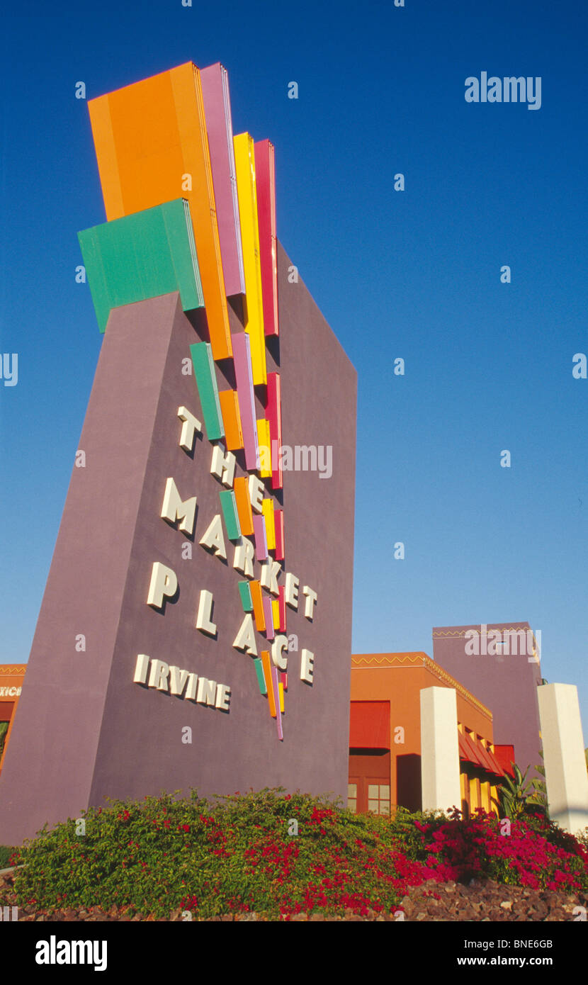 USA, California, Irvine, The Market Place shopping centre at dusk Stock ...