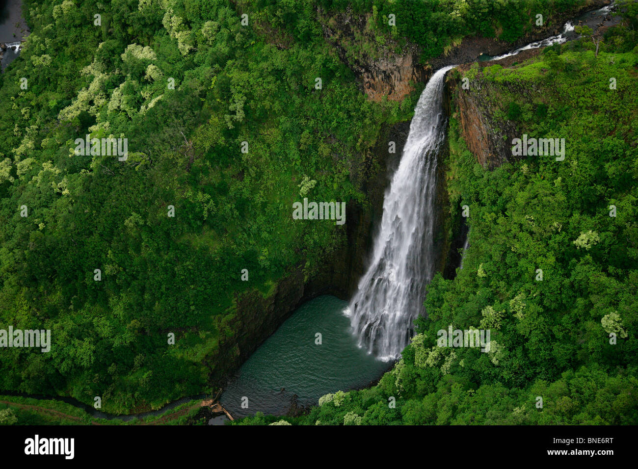High angle view of a waterfall, Manawaiopuna Falls, Hanapepe Valley ...