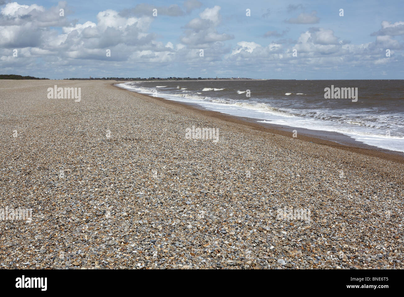 Wave shingle beach hi-res stock photography and images - Alamy