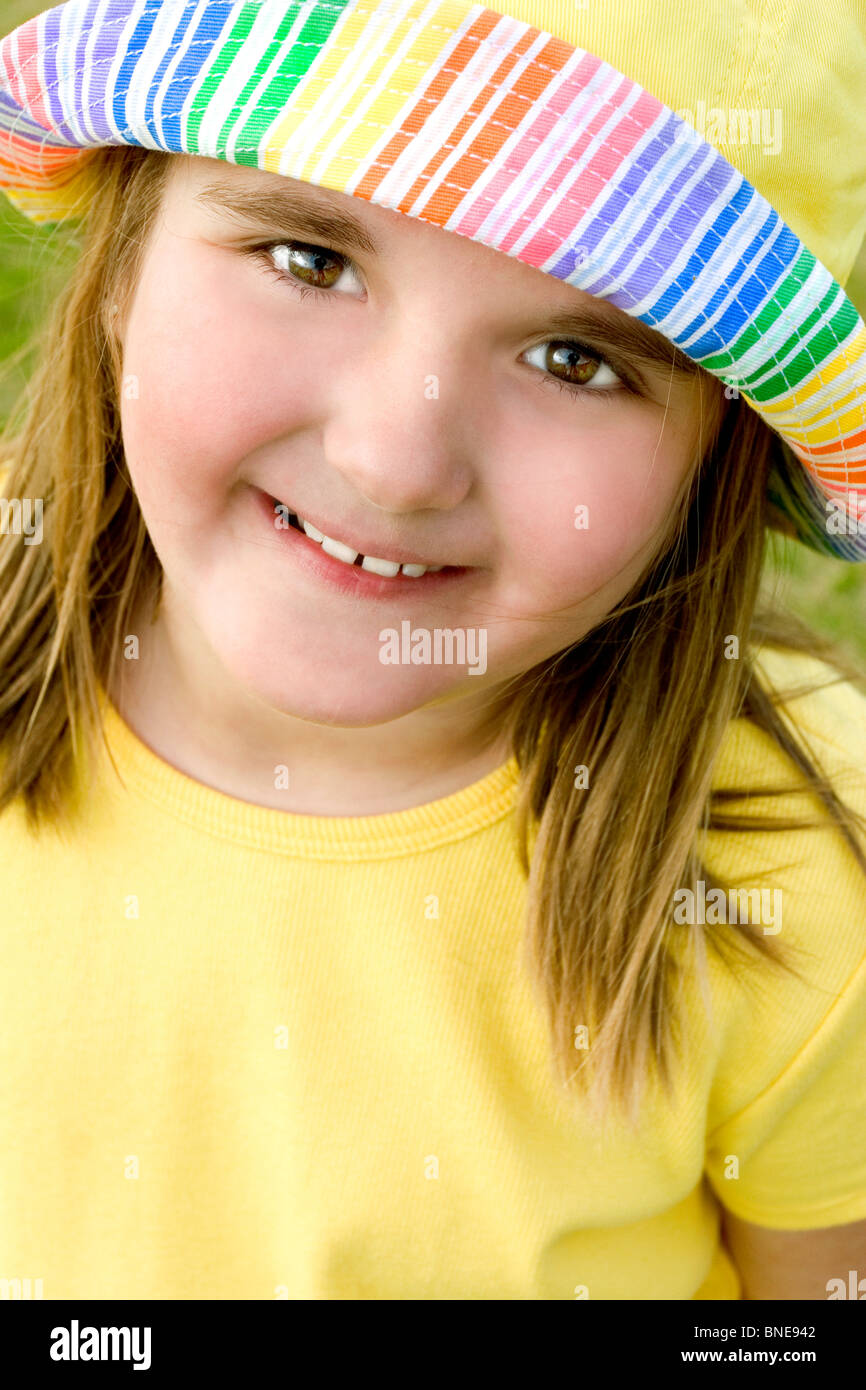 Portrait of a girl smiling Stock Photo - Alamy