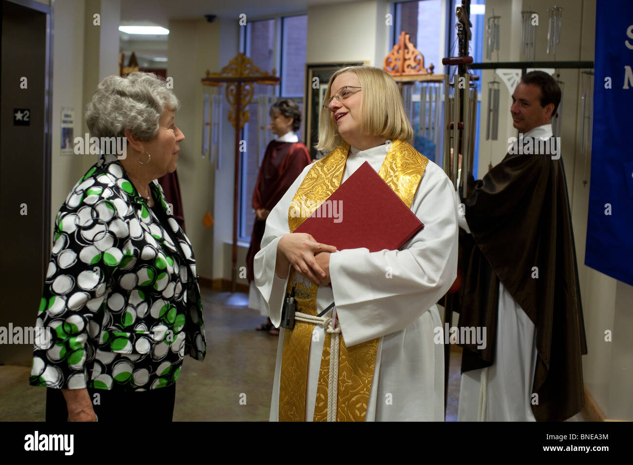 Female lutheran pastor hi-res stock photography and images - Alamy
