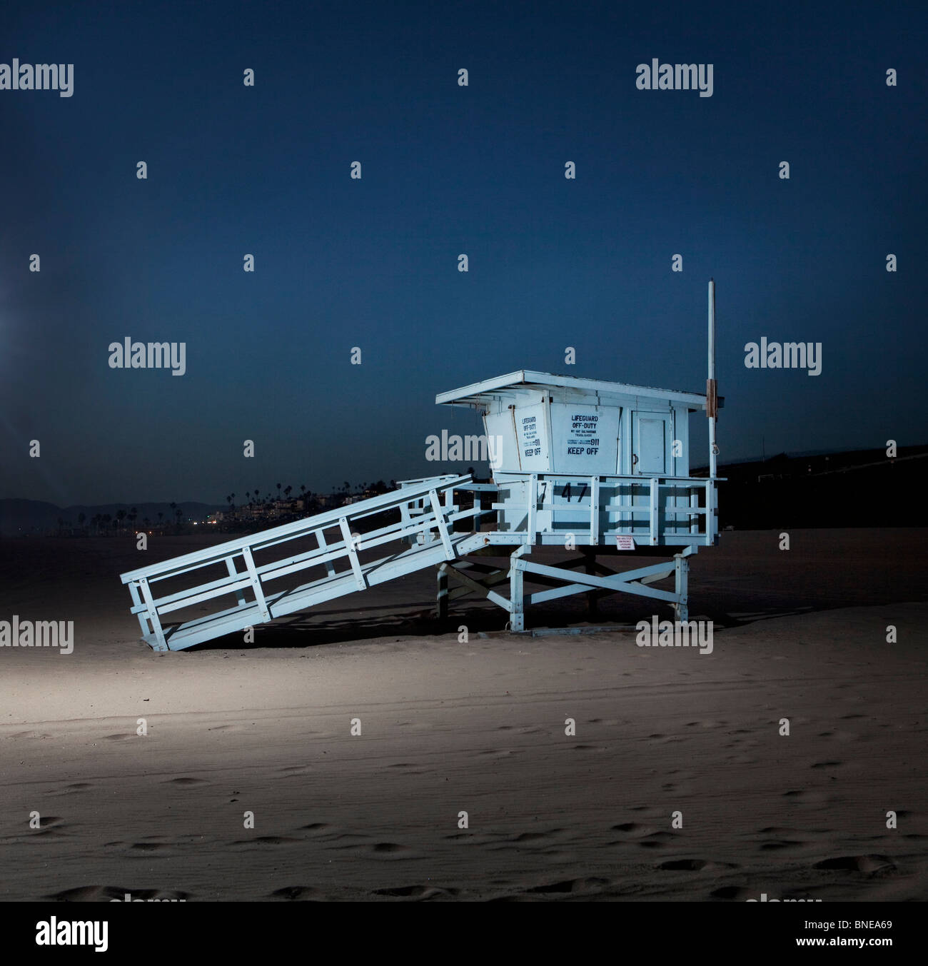 Lifeguard hut on the beach Stock Photo - Alamy