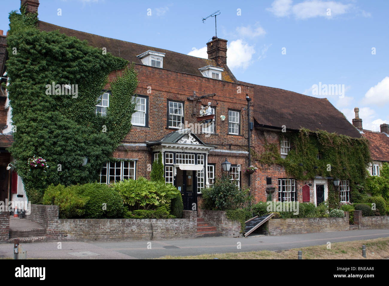 Shoulder Of Mutton pub in Wendover Stock Photo - Alamy