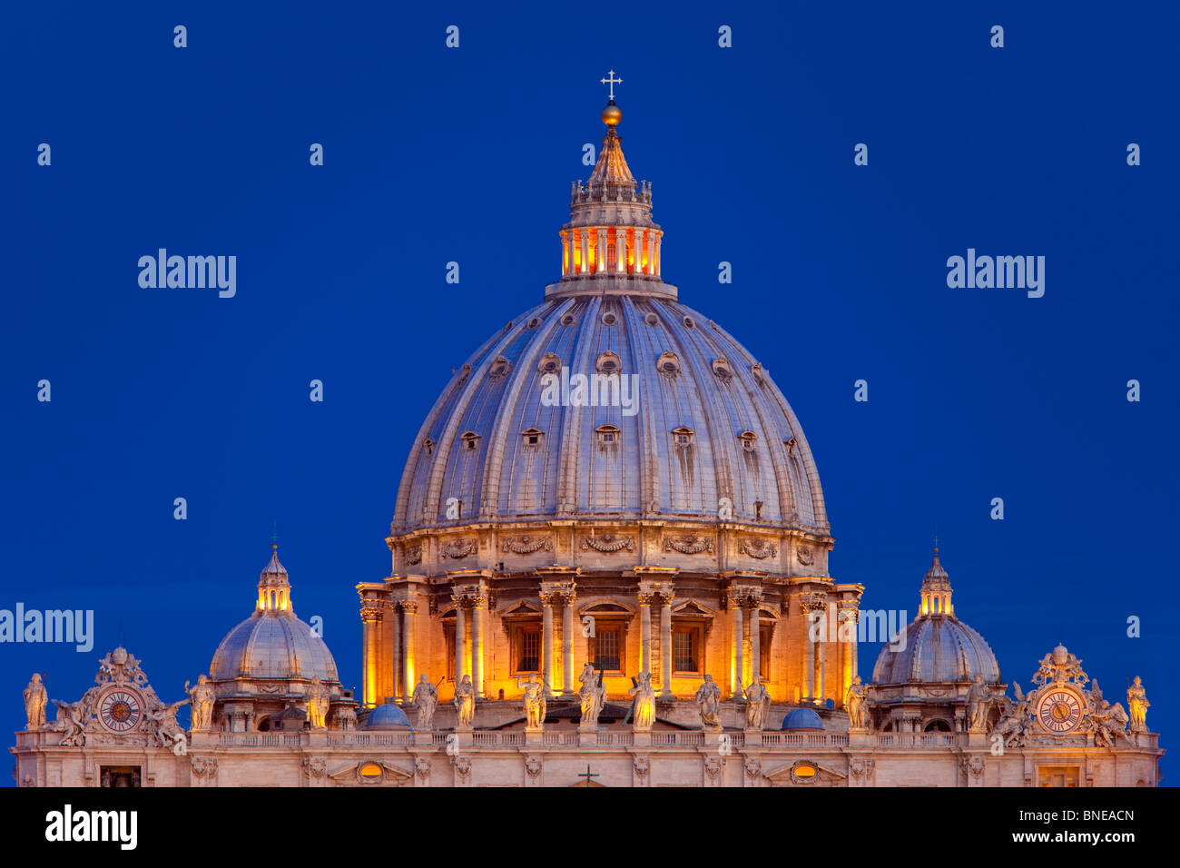 The dome of st peters basilica by michelangelo hi-res stock photography ...