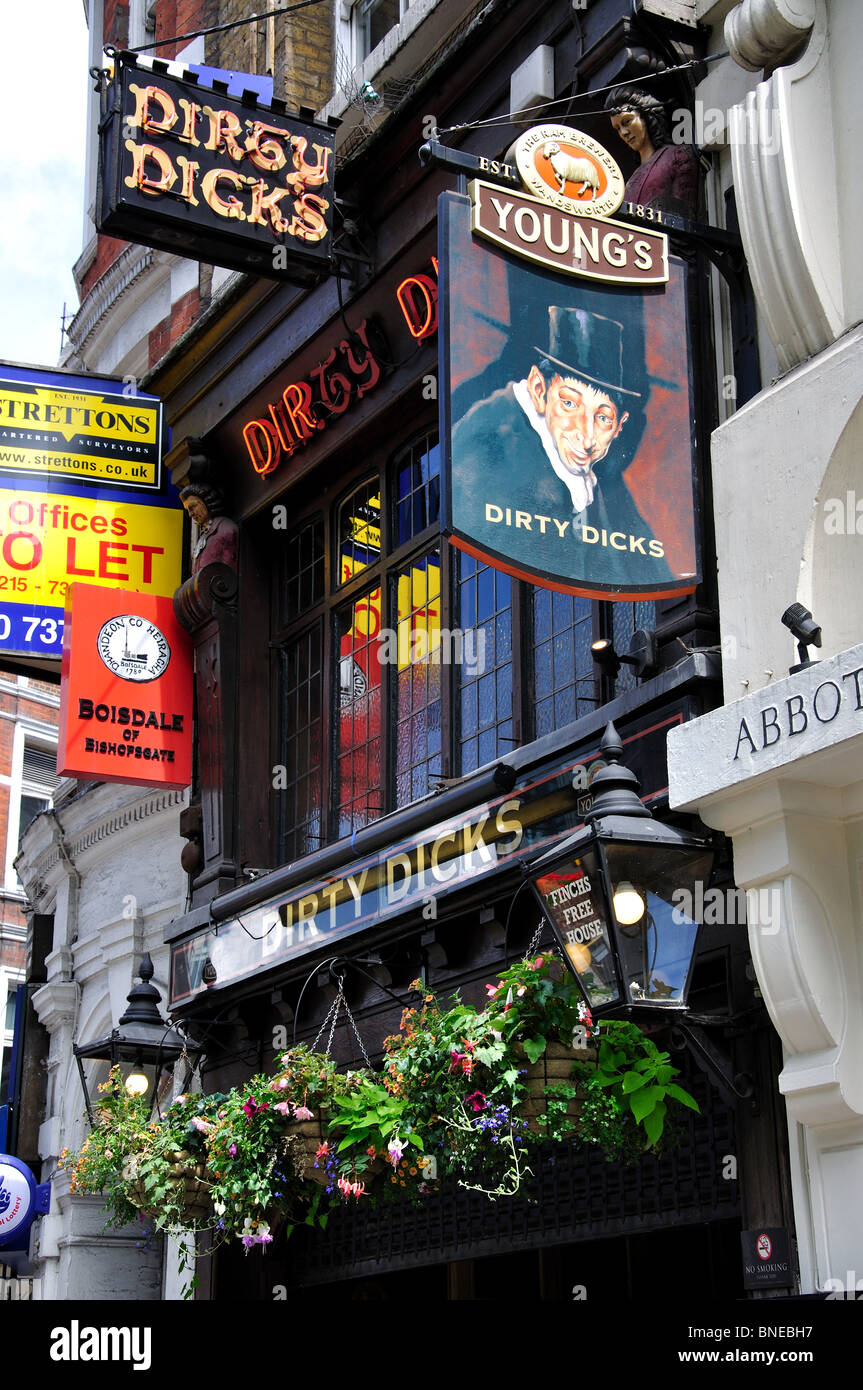 Dirty Dicks Pub, Bishopsgate, City of London, Greater London, England ...