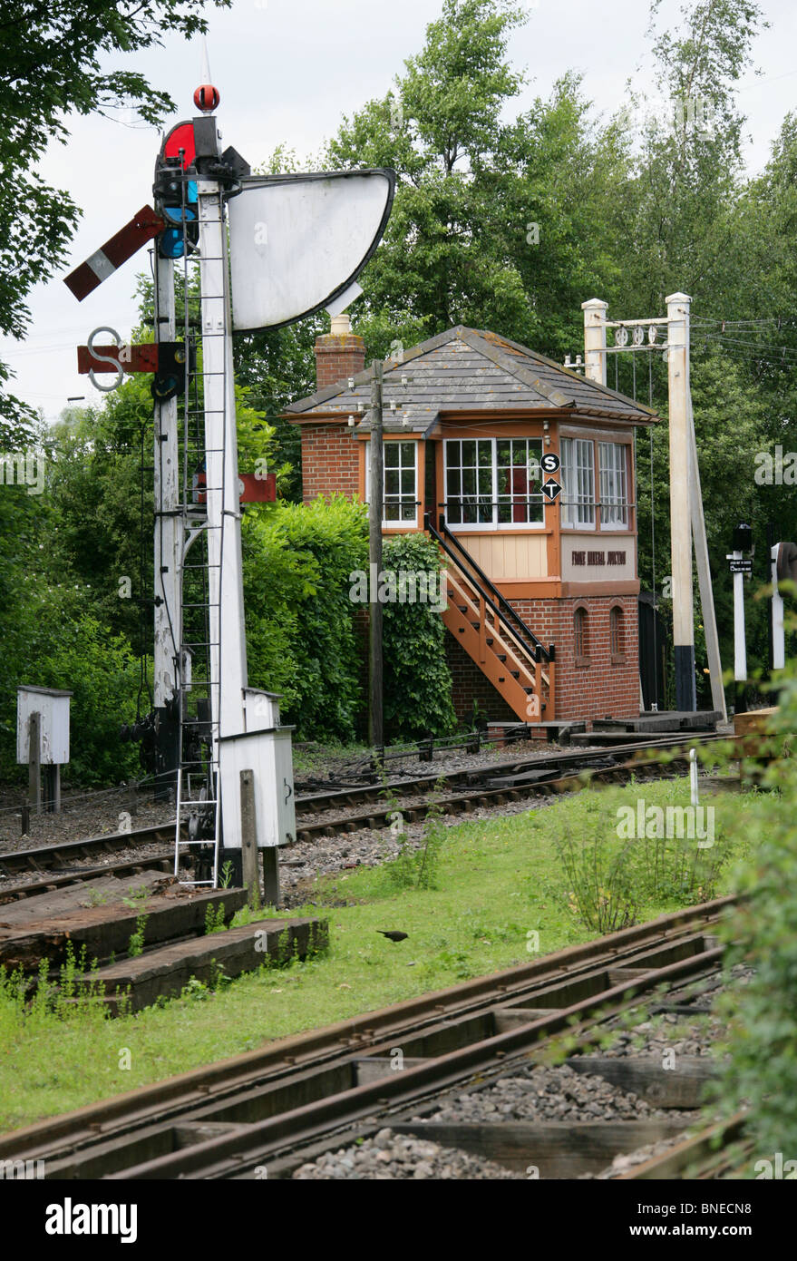 Gwr signals hi-res stock photography and images - Alamy