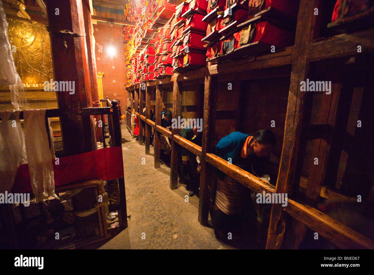 Prayer ritual at Nechung Monastery in Lhasa, Tibet Stock Photo - Alamy