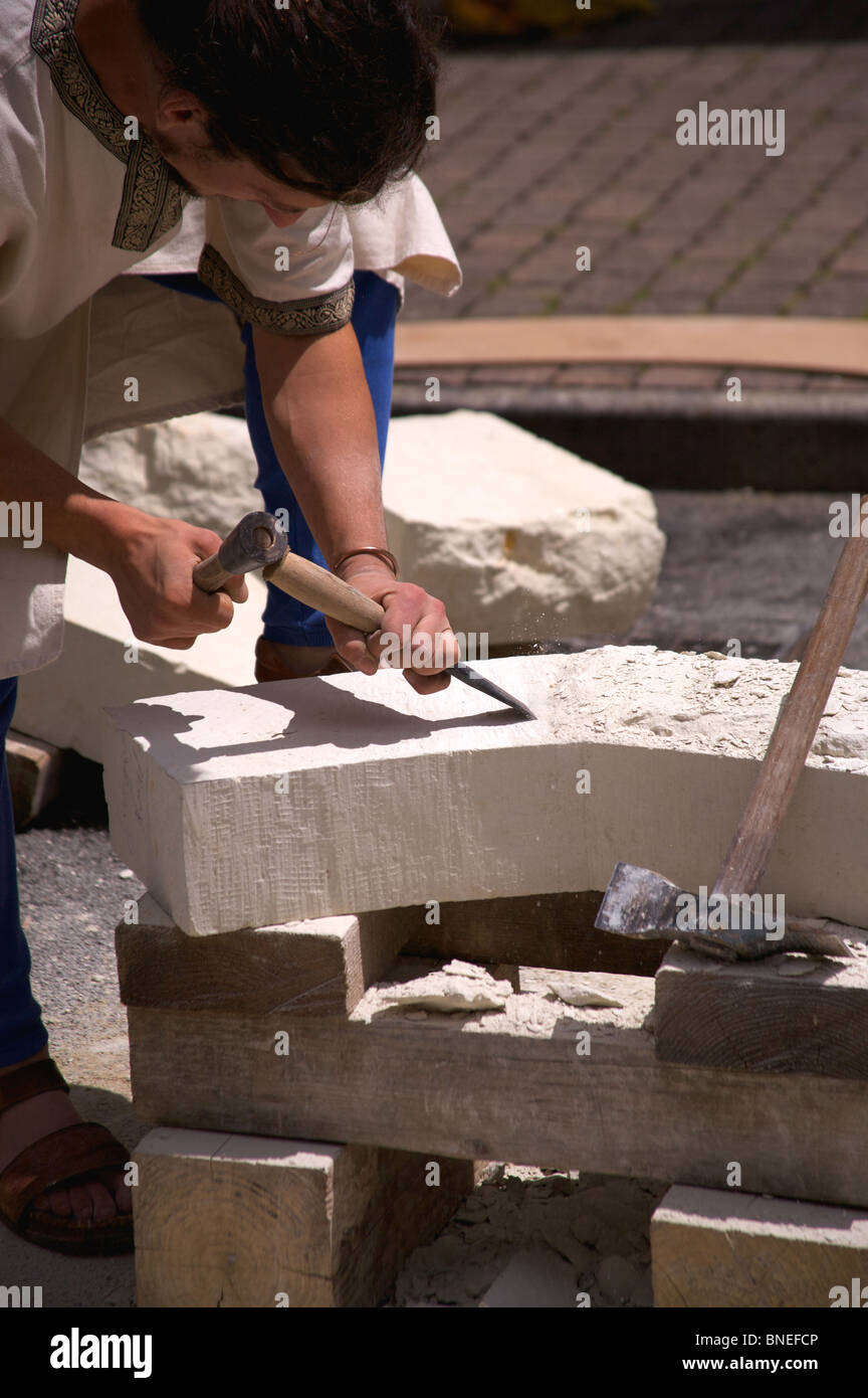 Stone masonry craft hi-res stock photography and images - Alamy