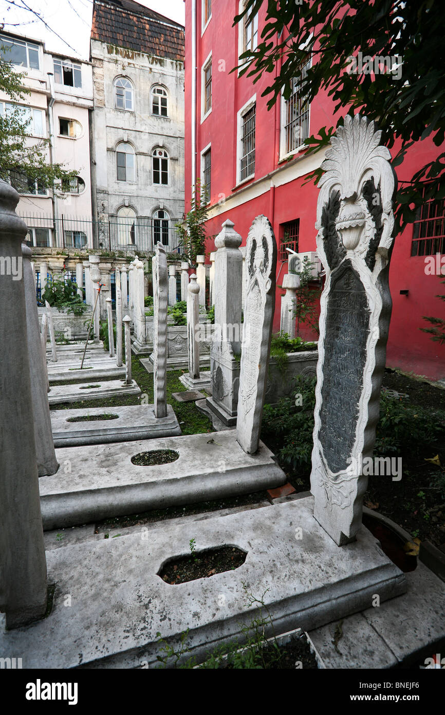 Headstone - Cemetery - Istanbul, Turkey Stock Photo - Alamy