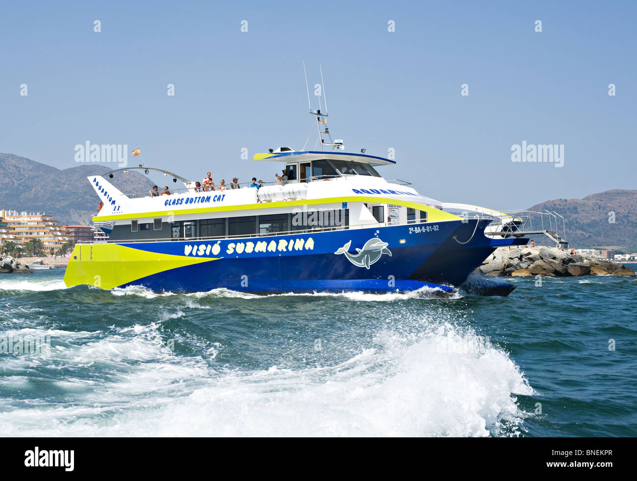 Glass bottom catamaran hi-res stock photography and images - Alamy