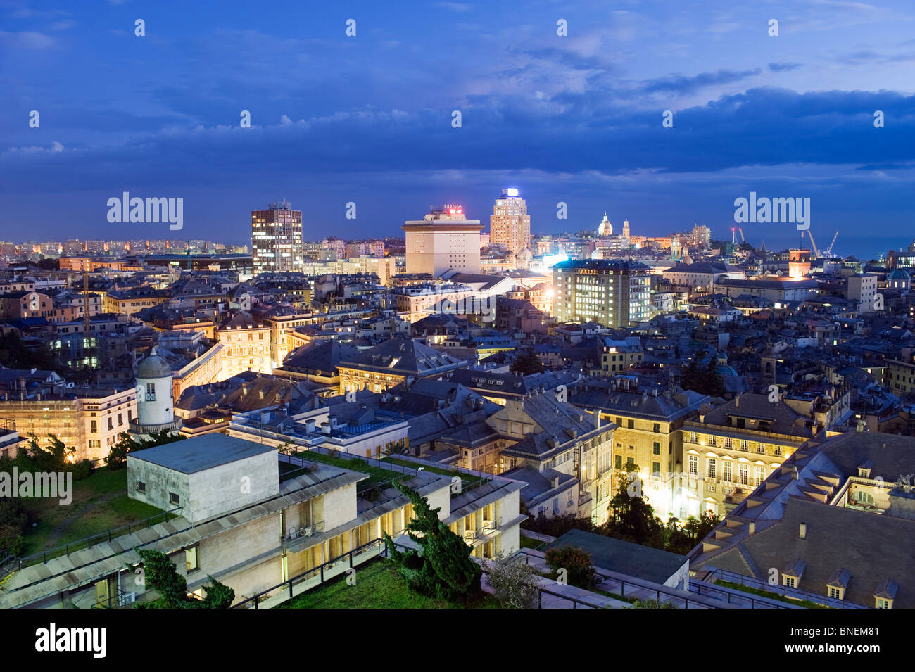 Old town genoa hi-res stock photography and images - Alamy