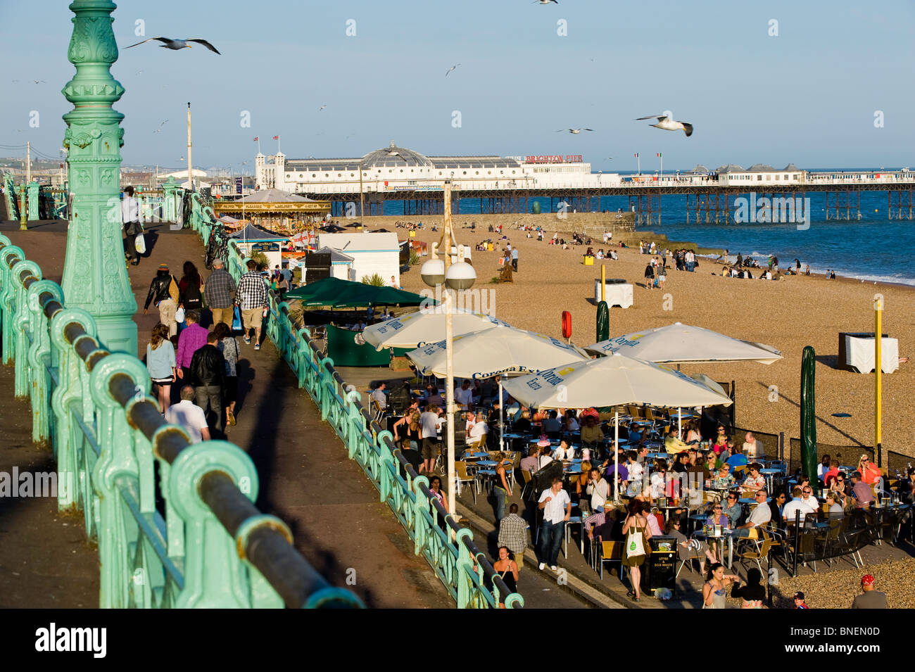 Brighton seafront bars hi-res stock photography and images - Alamy