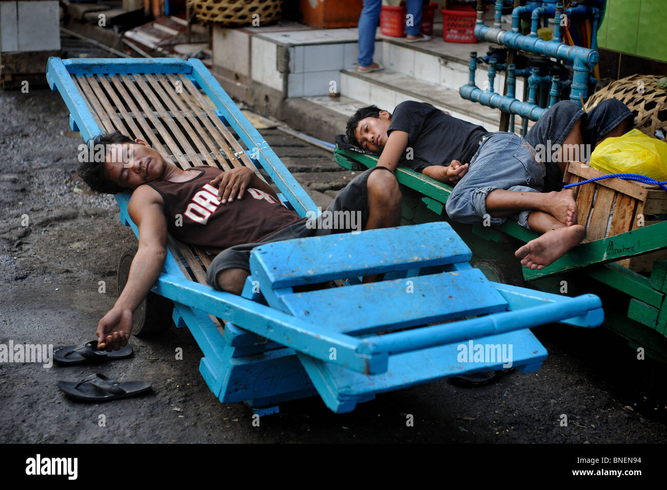 Carbon Market Workers Cebu City Philippines Stock Photo - Alamy