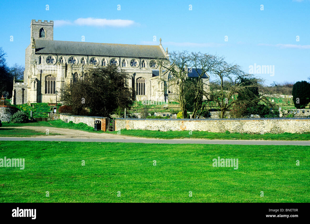 Medieval parish churches hi-res stock photography and images - Alamy
