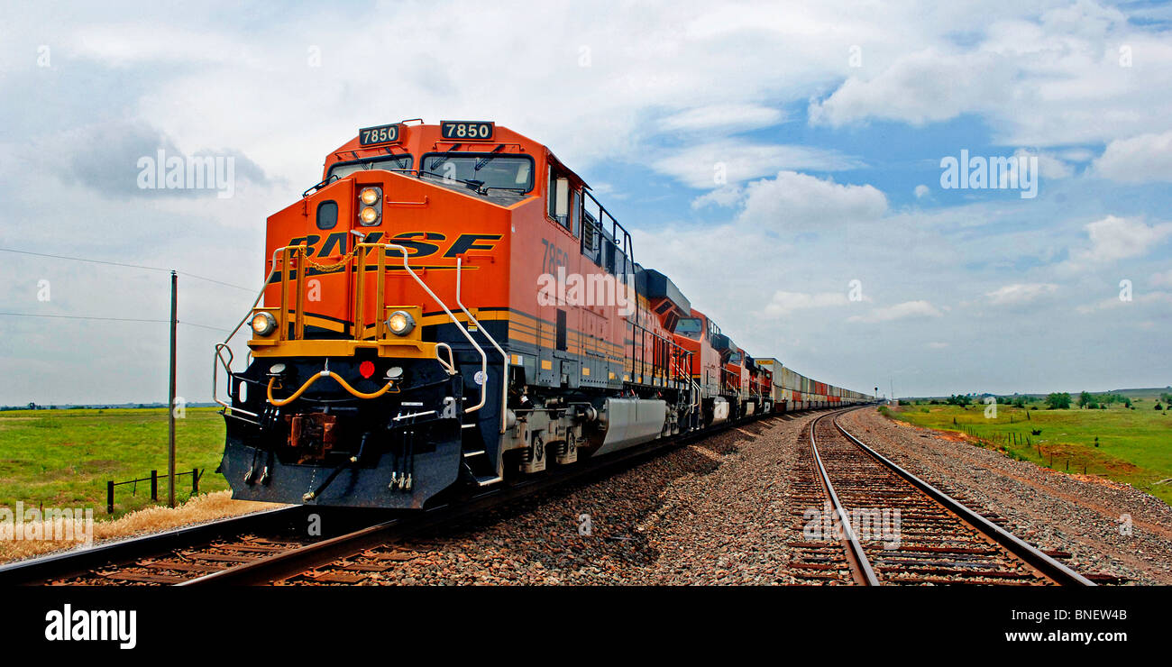 Bnsf business train hi-res stock photography and images - Alamy