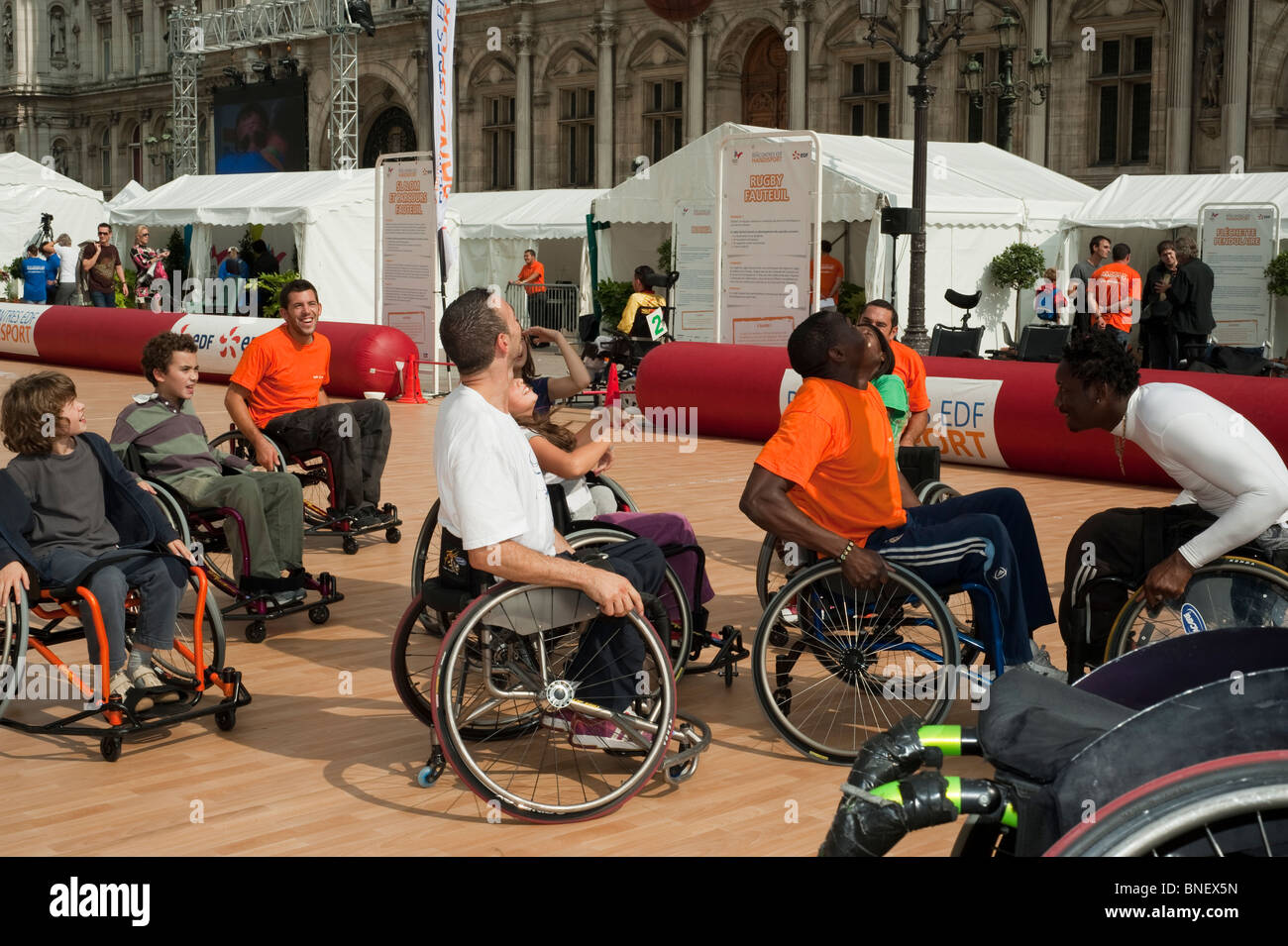 Paris, France, French Handicapped Sports, Students Playing Basketball ...