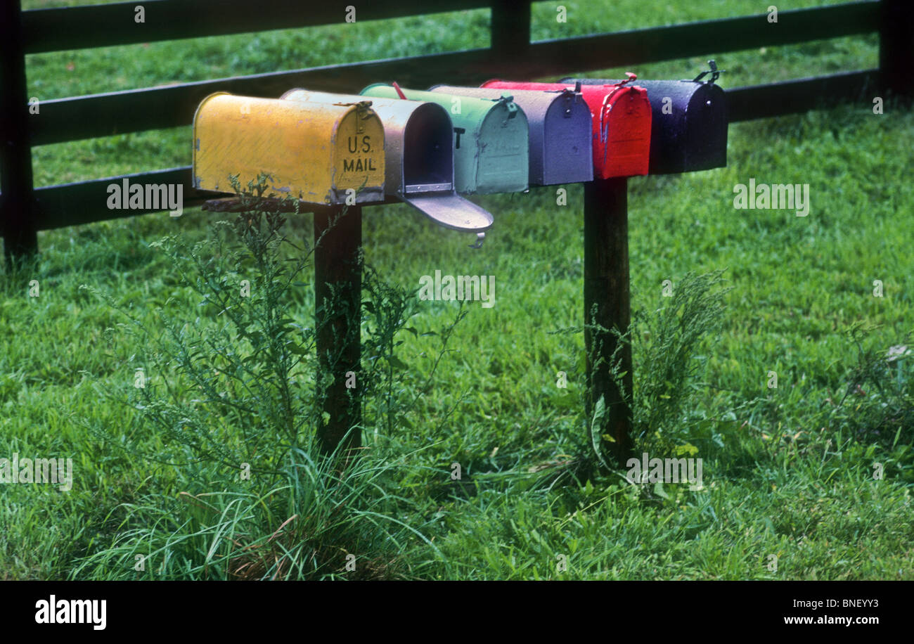 Rural mail hi-res stock photography and images - Alamy