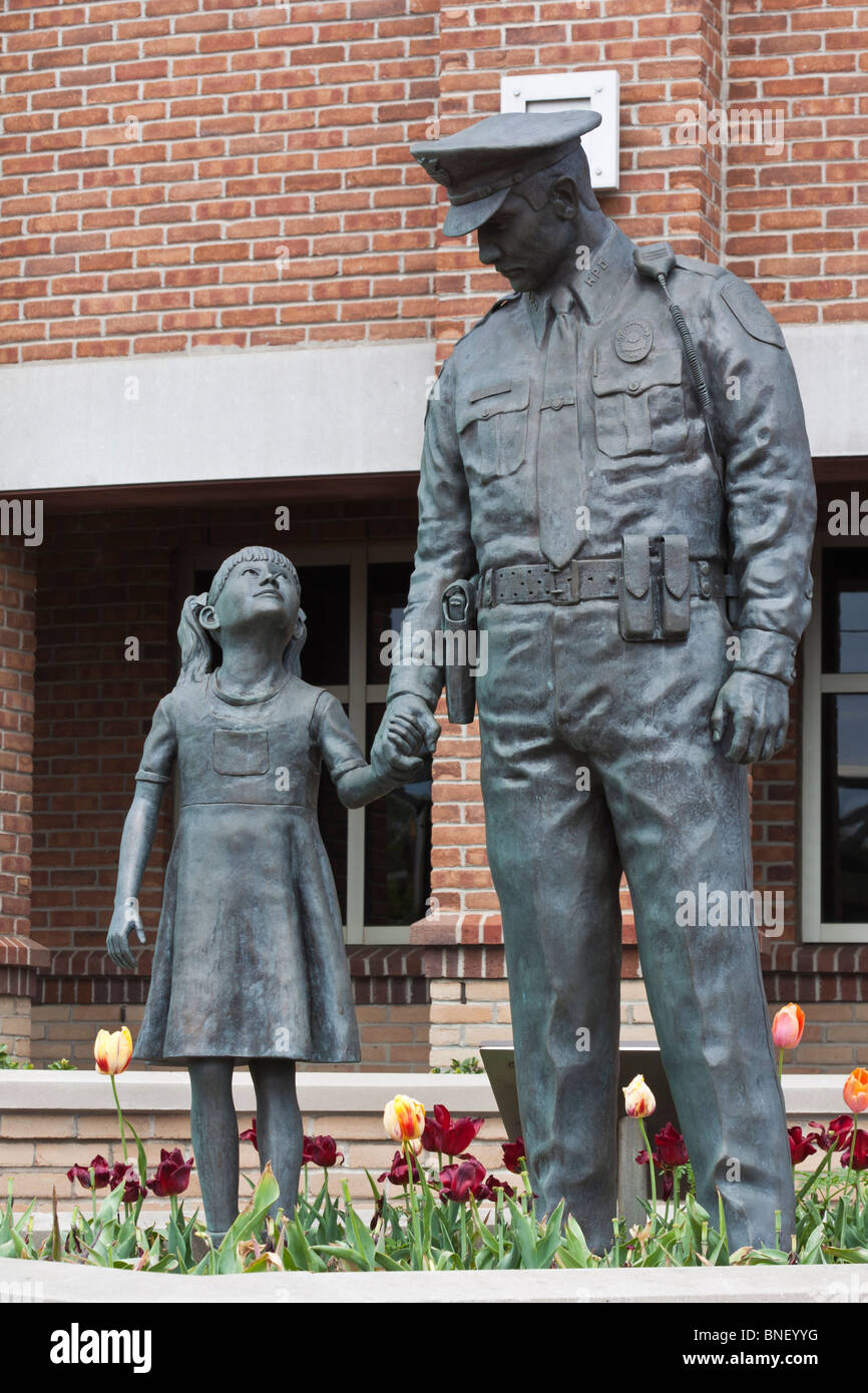 Michigan in USA bronze statue on street sculpture nobody hi-res Stock ...