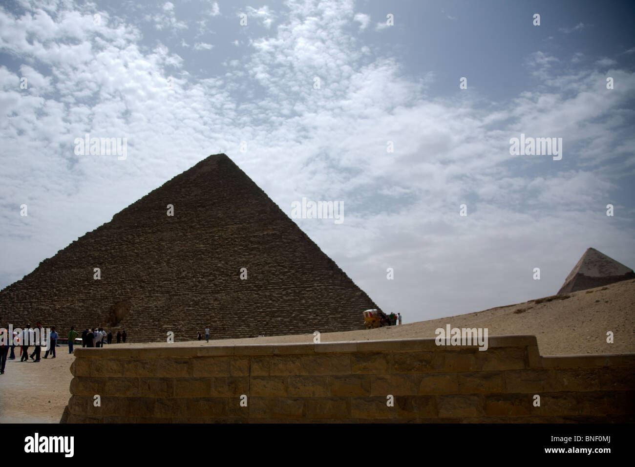 Giant pyramid of giza hi-res stock photography and images - Alamy