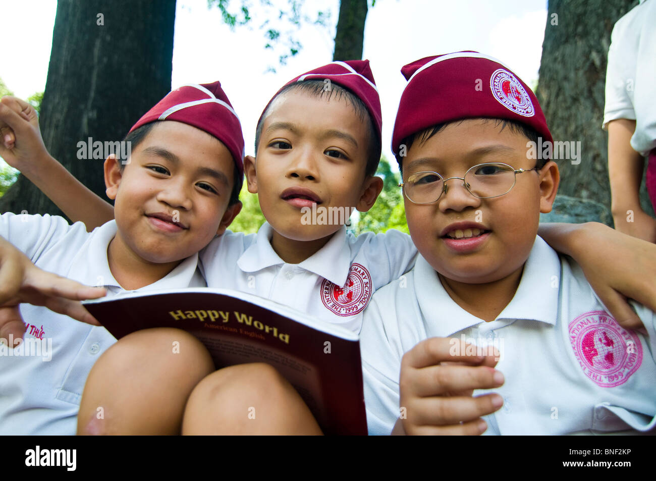 Vietnamese school uniform hi-res stock photography and images - Alamy