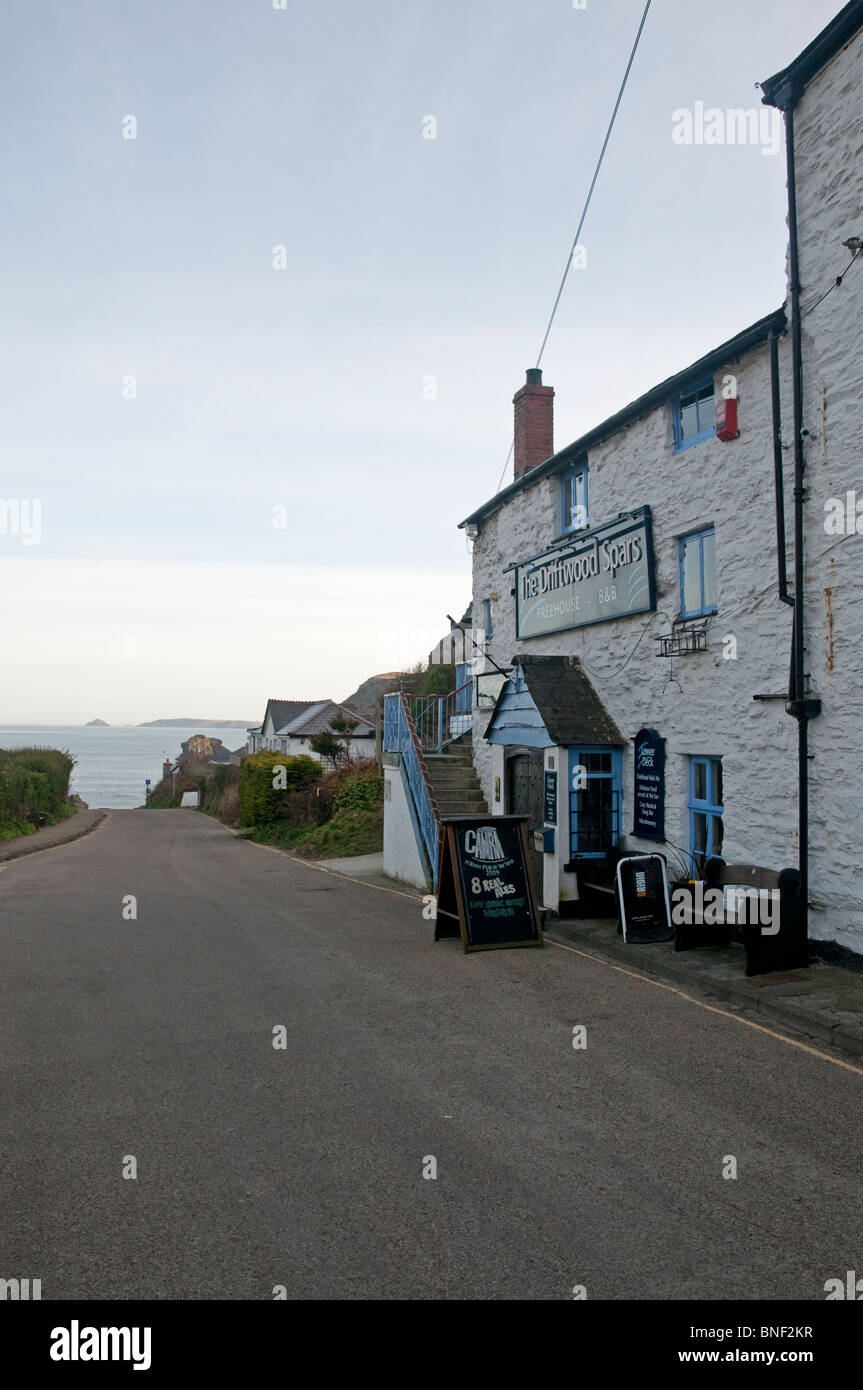 Driftwood Spars pub and hotel in Trevaunance Cove, St Agnes, Cornwall ...