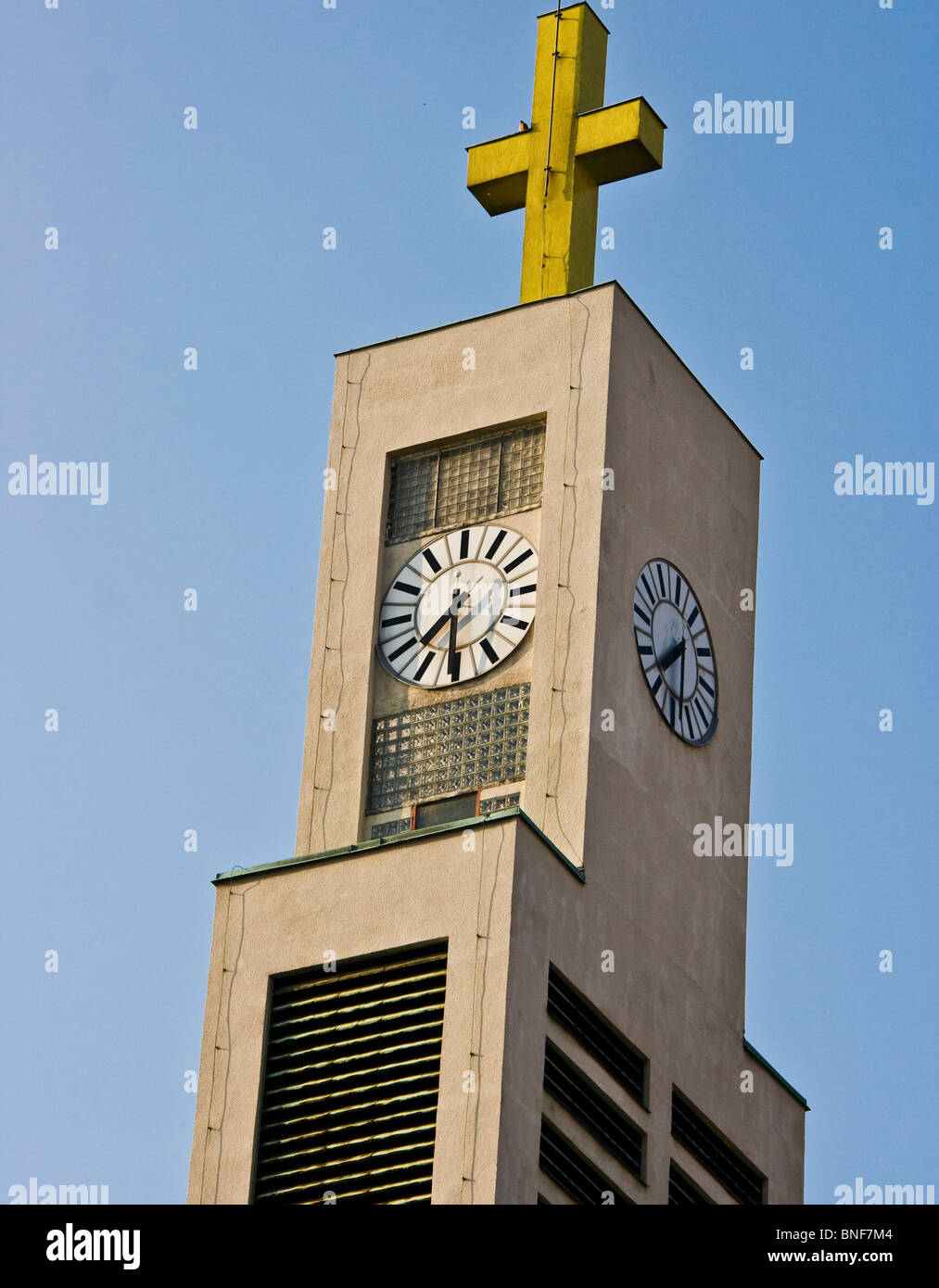 Cubist architecture hi-res stock photography and images - Alamy