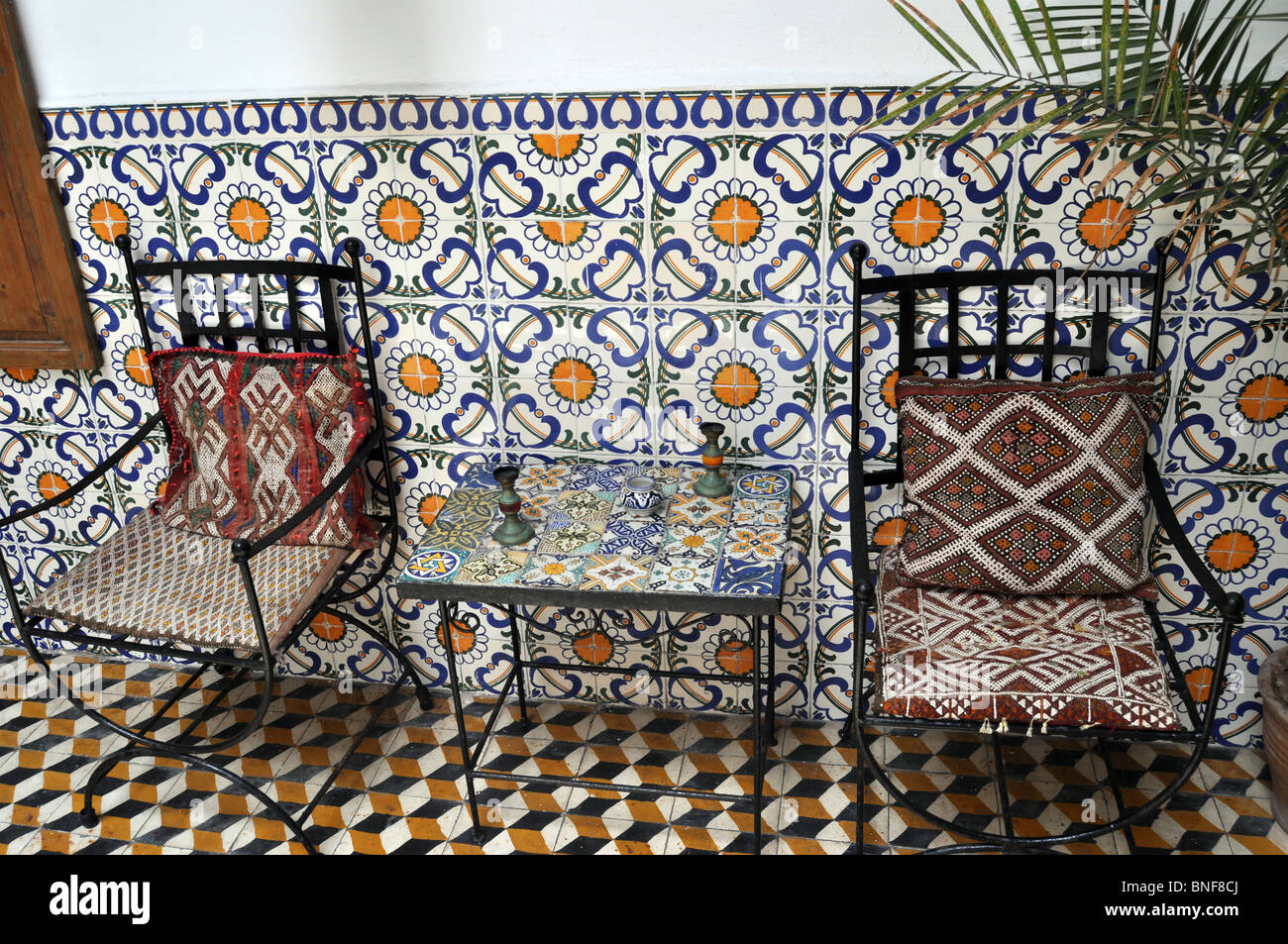 Moroccan tiles hi-res stock photography and images - Alamy