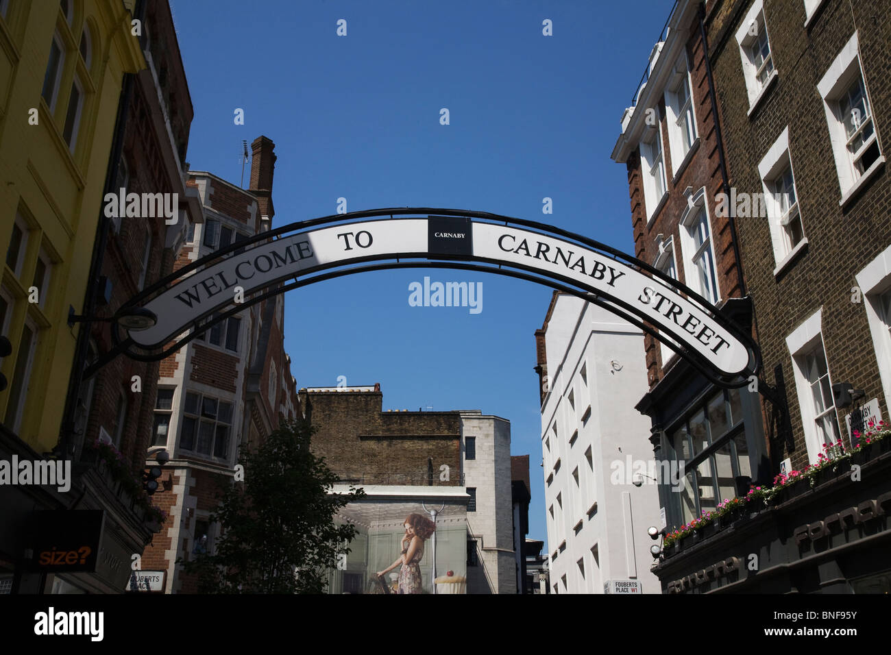 Carnaby street sign hi-res stock photography and images - Alamy