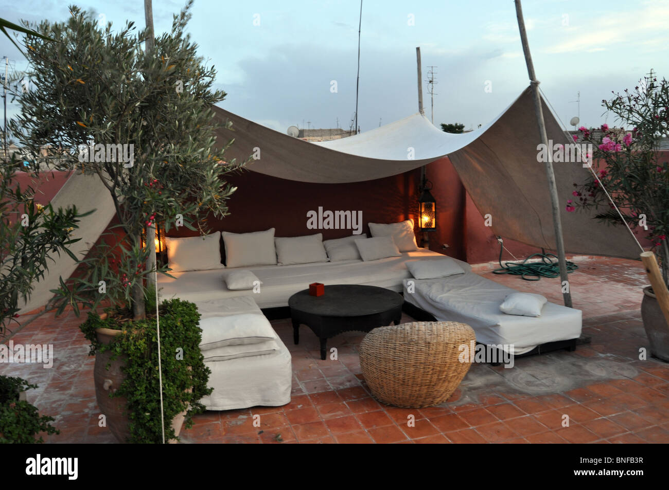 Morocco roof terrace hi-res stock photography and images - Alamy