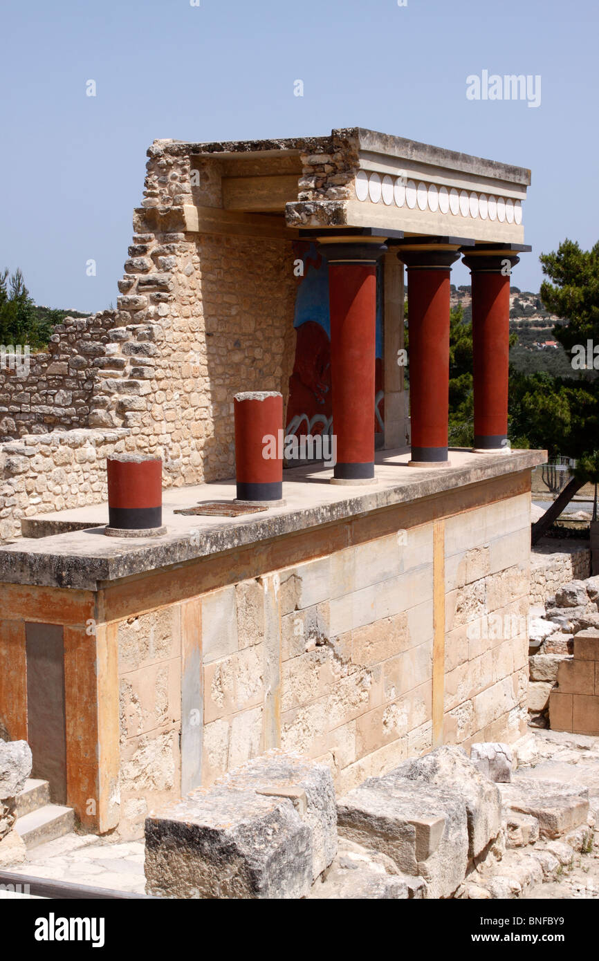 Greek mythology palace hi-res stock photography and images - Alamy