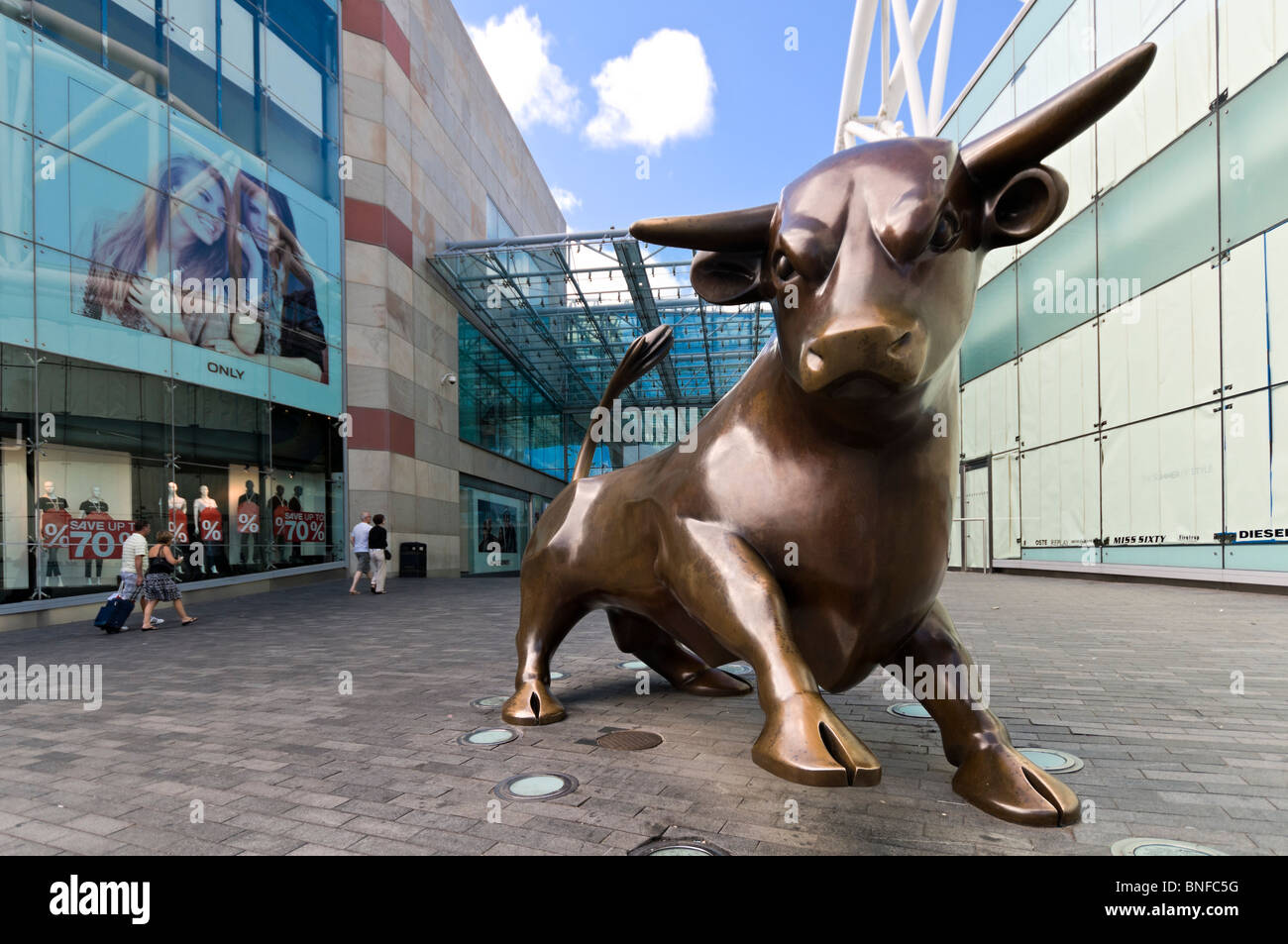 The bull in the Bullring Shopping Centre Birmingham Stock Photo - Alamy