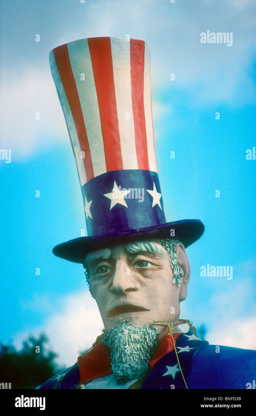 Uncle Sam large statue Stock Photo - Alamy