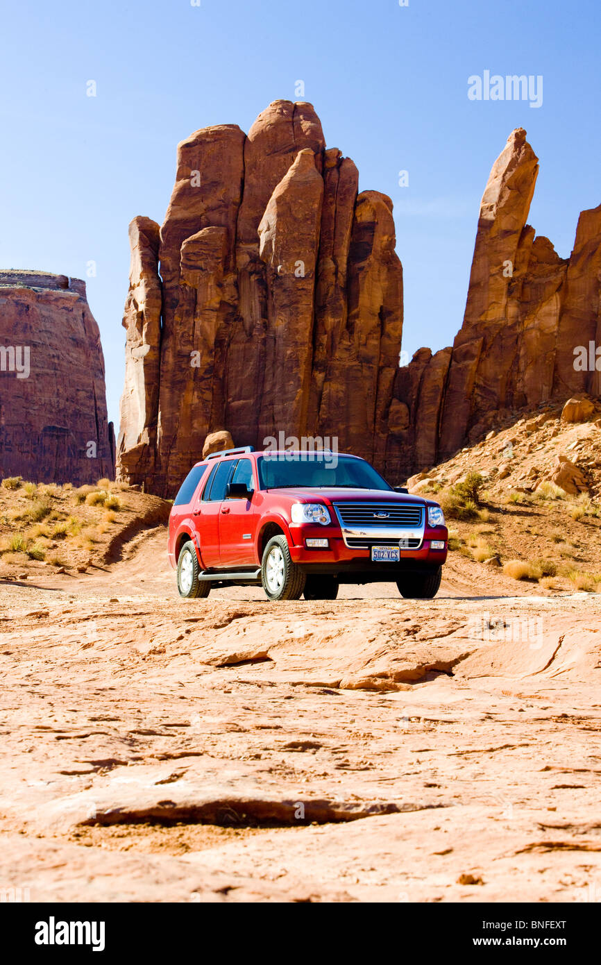 off road, Rain God Mesa, Monument Valley National Park, Utah-Arizona ...