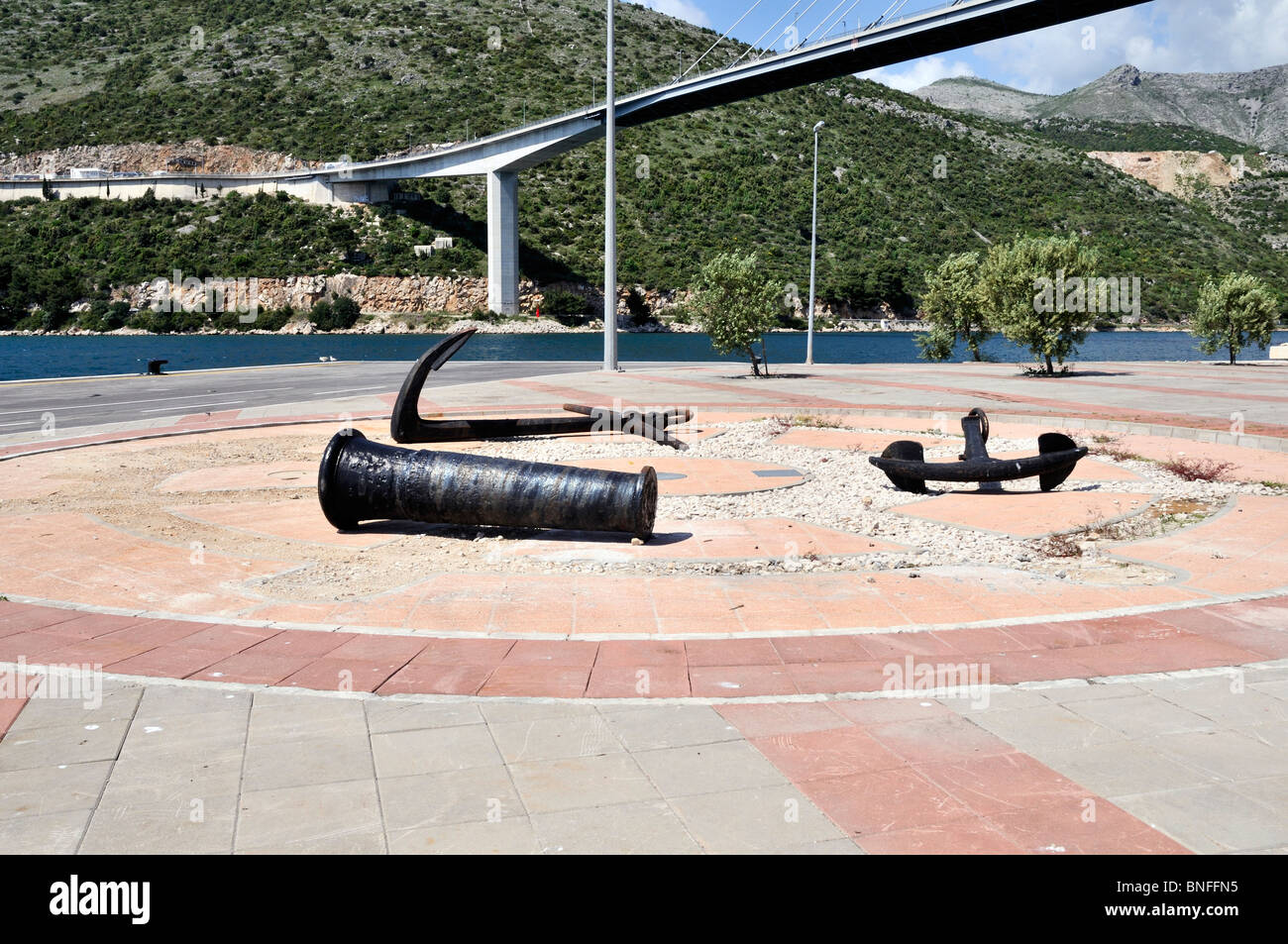 The elegant Franjo Tudman Bridge asymmetric single pylon stay cable ...