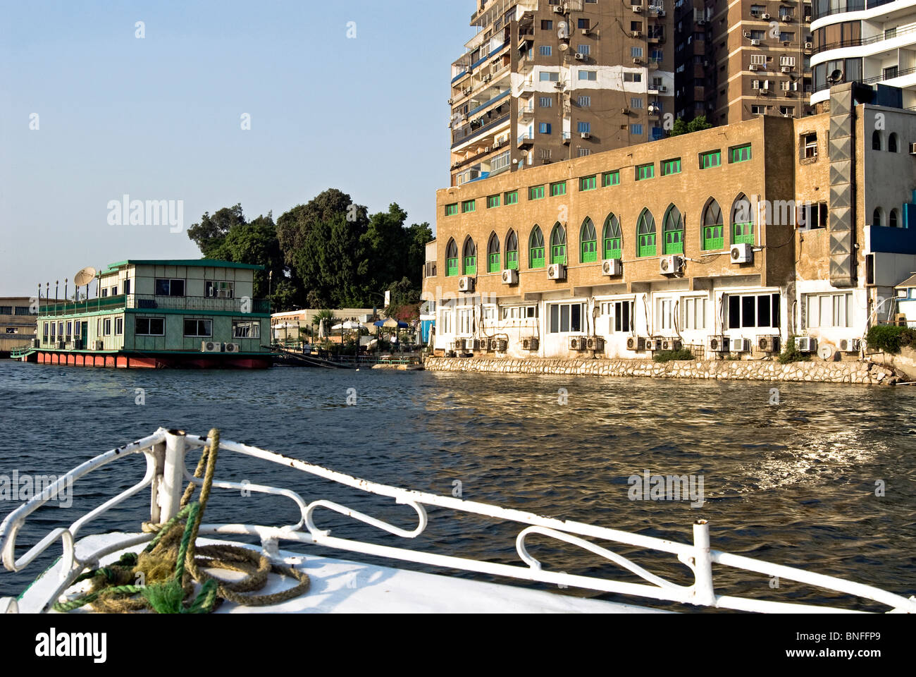 Cairo riverside waterfront egypt hi-res stock photography and images ...