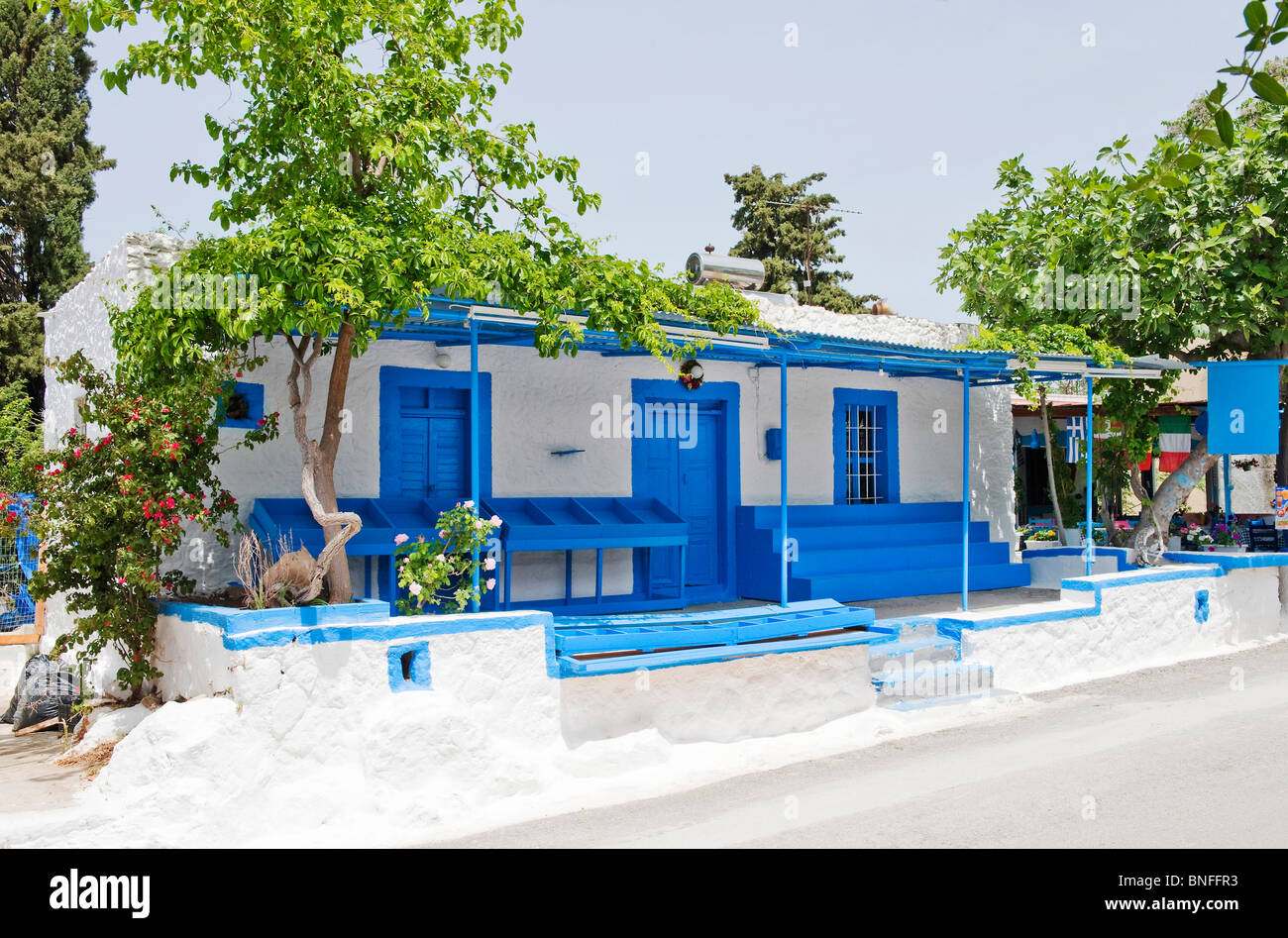 Typical greek house hi-res stock photography and images - Alamy