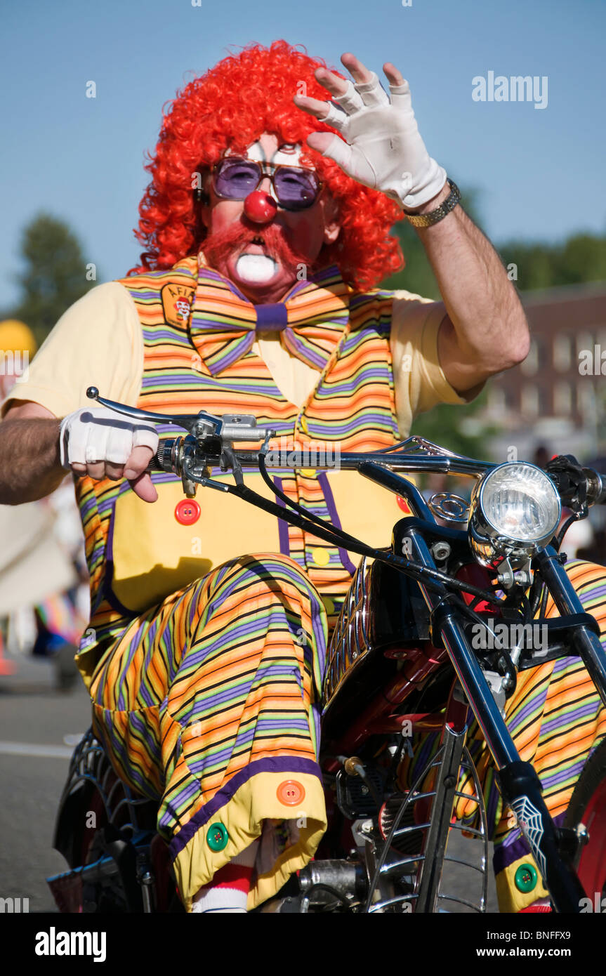 Clown parade hi-res stock photography and images - Alamy