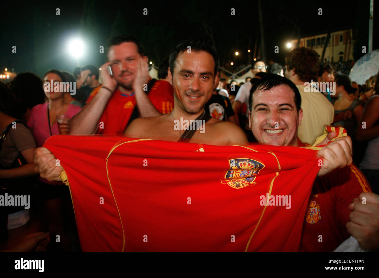 spanish supporters celebrating the victory over holland in the world ...