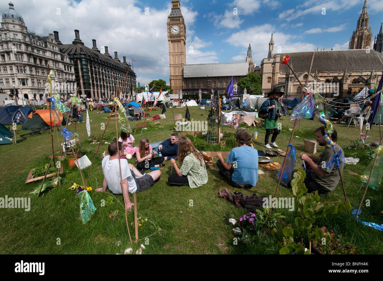 Knitting session at Democracy Village Parliament Square peace camp ...