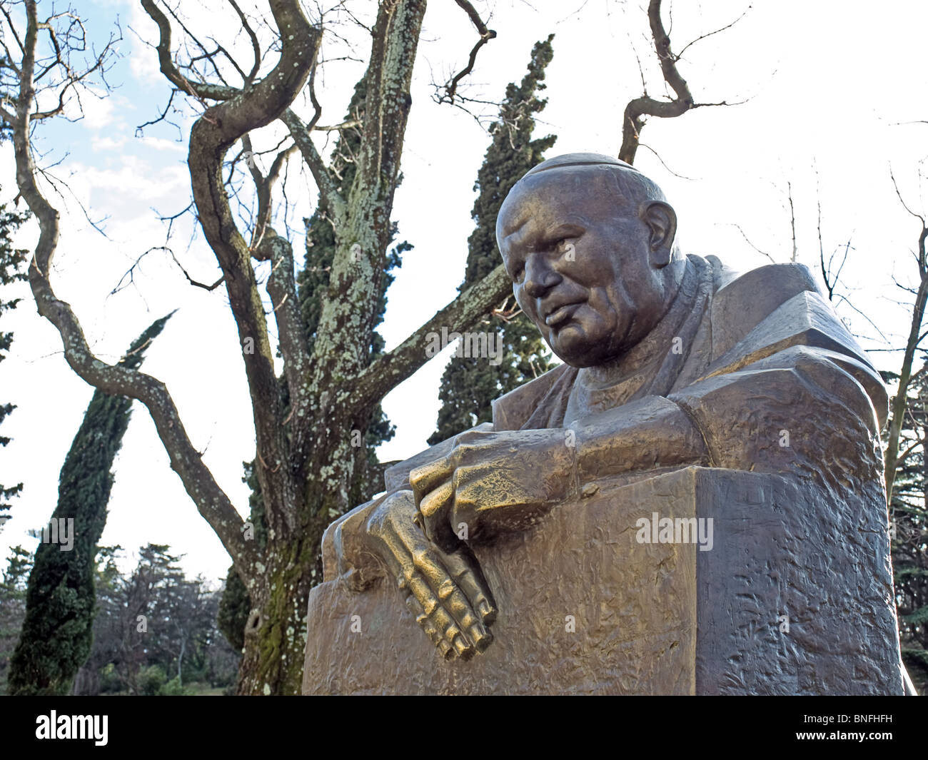 Statue of Pope John Paul 2 Stock Photo - Alamy
