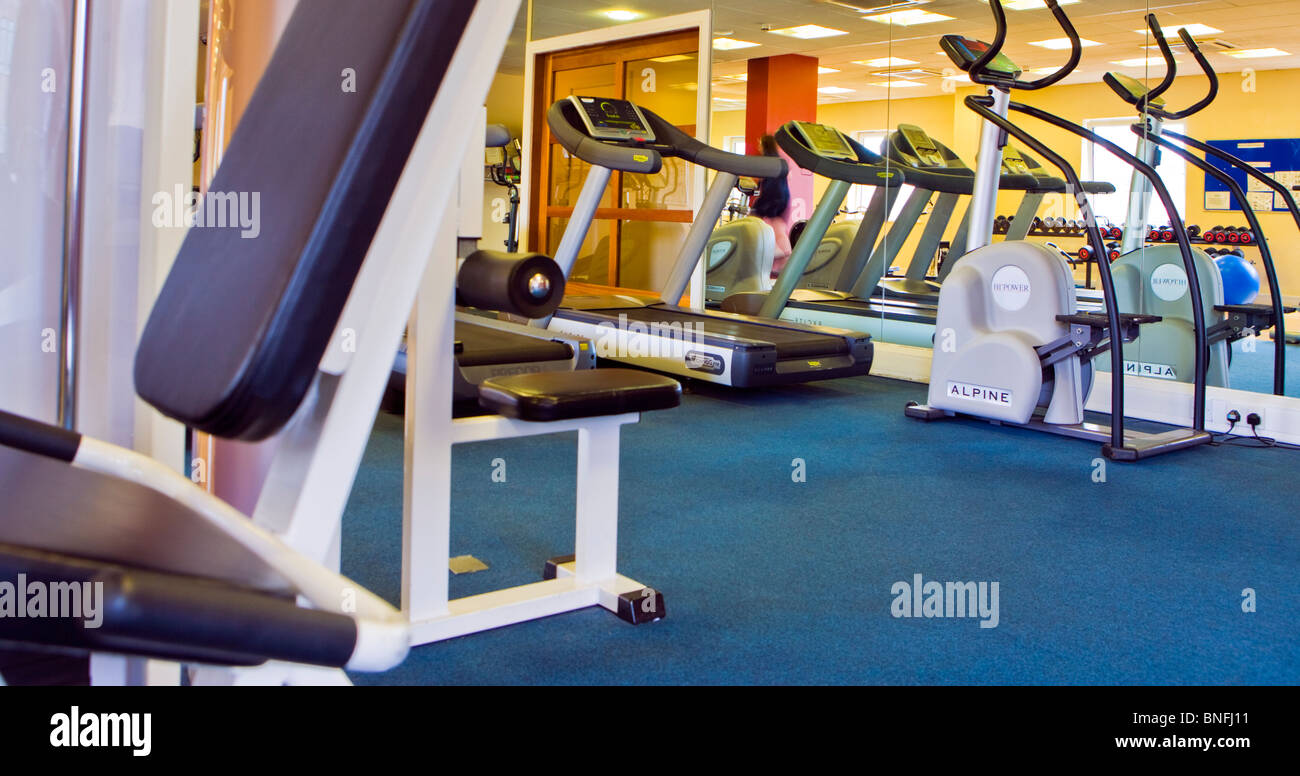 Gyms hi-res stock photography and images - Alamy