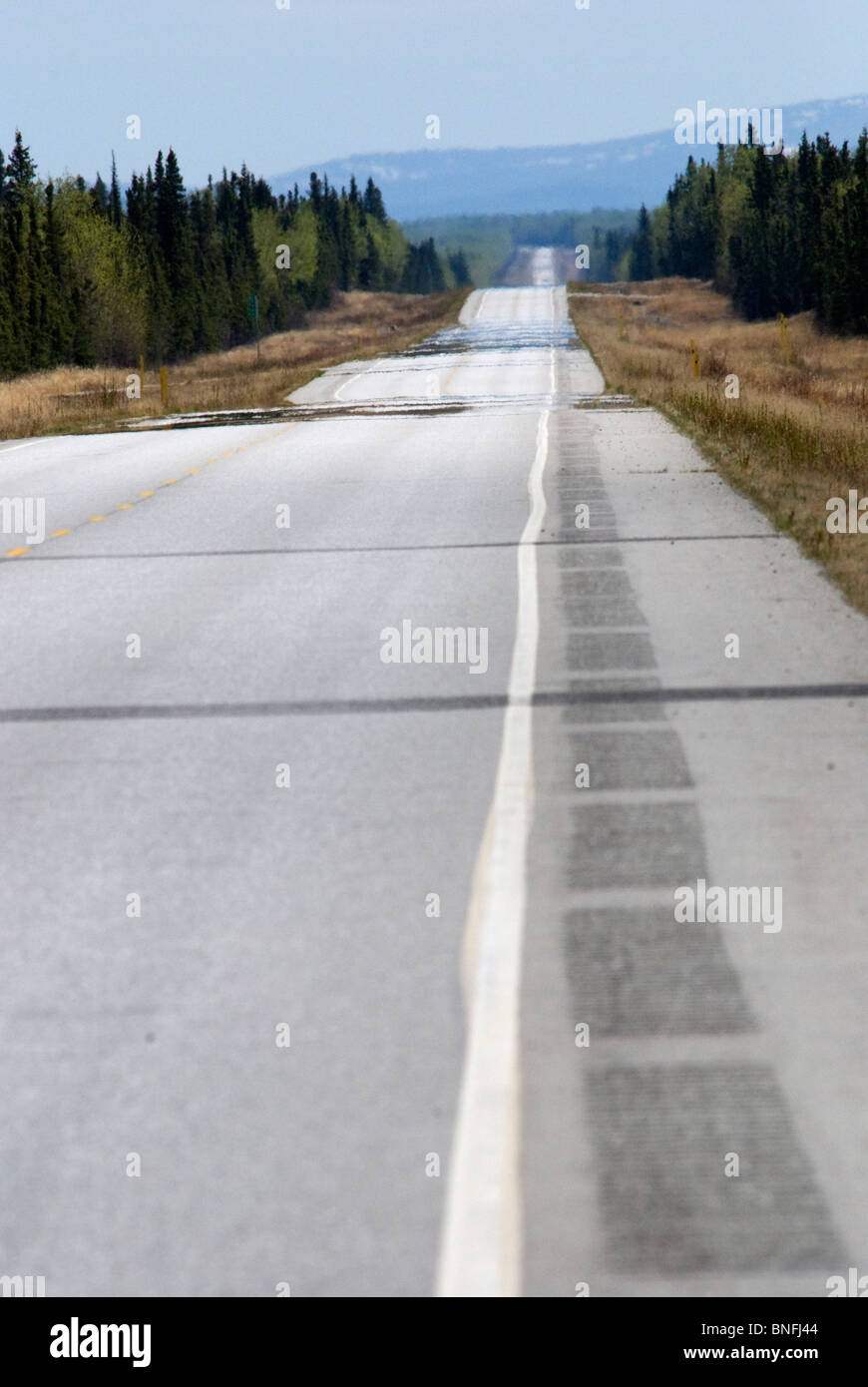 Alcan highway hi-res stock photography and images - Alamy