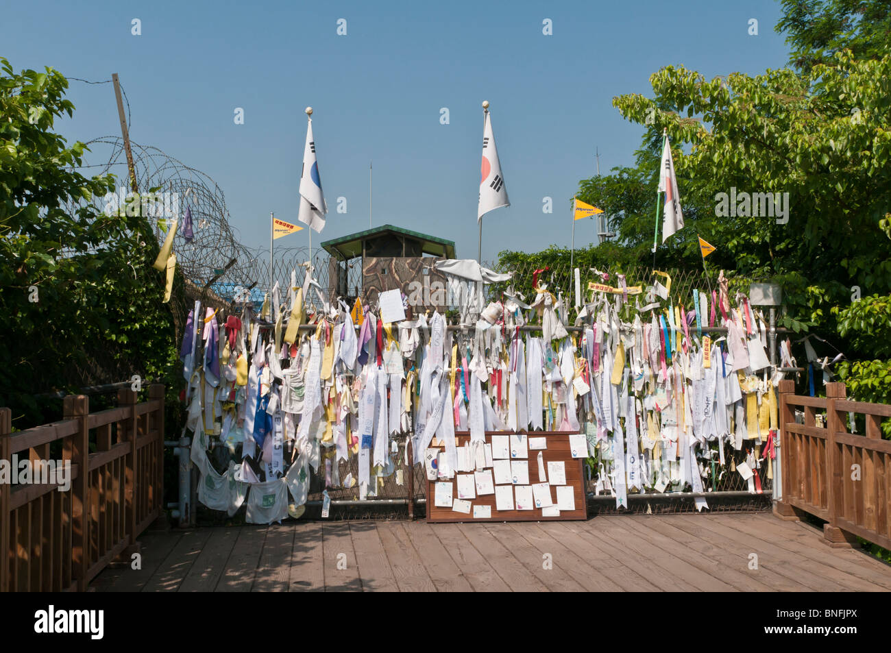 Dmz Freedom Bridge Stock Photos & Dmz Freedom Bridge Stock Images - Alamy