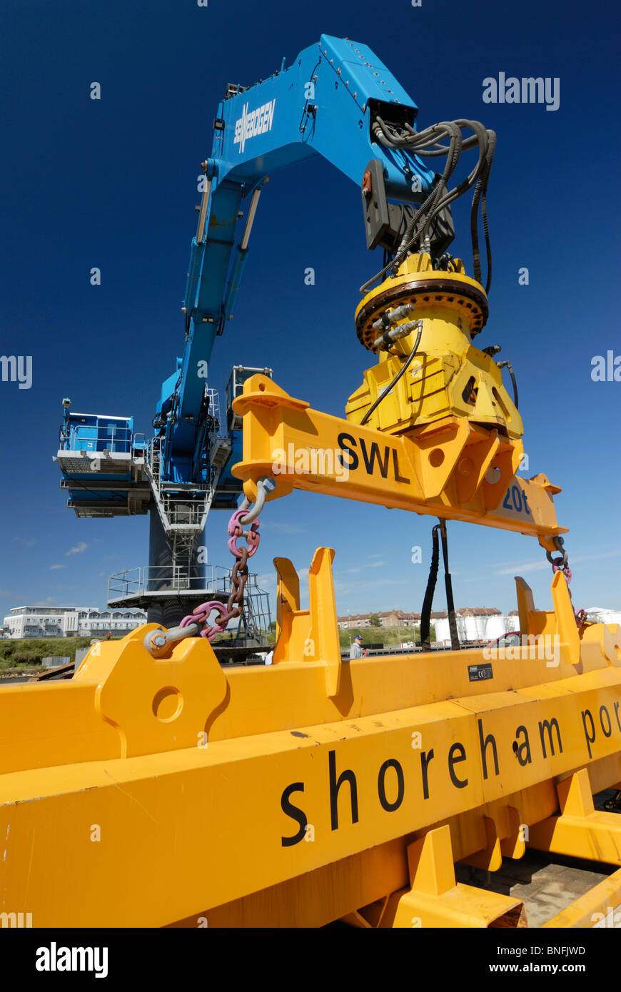 Sennebogen 880 Equilibrium crane Stock Photo - Alamy