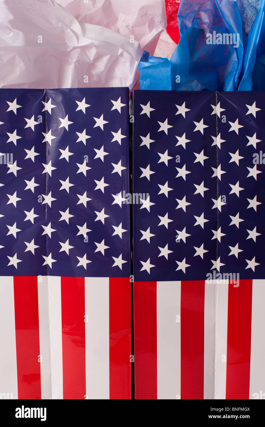 American flag gift bags hi-res stock photography and images - Alamy