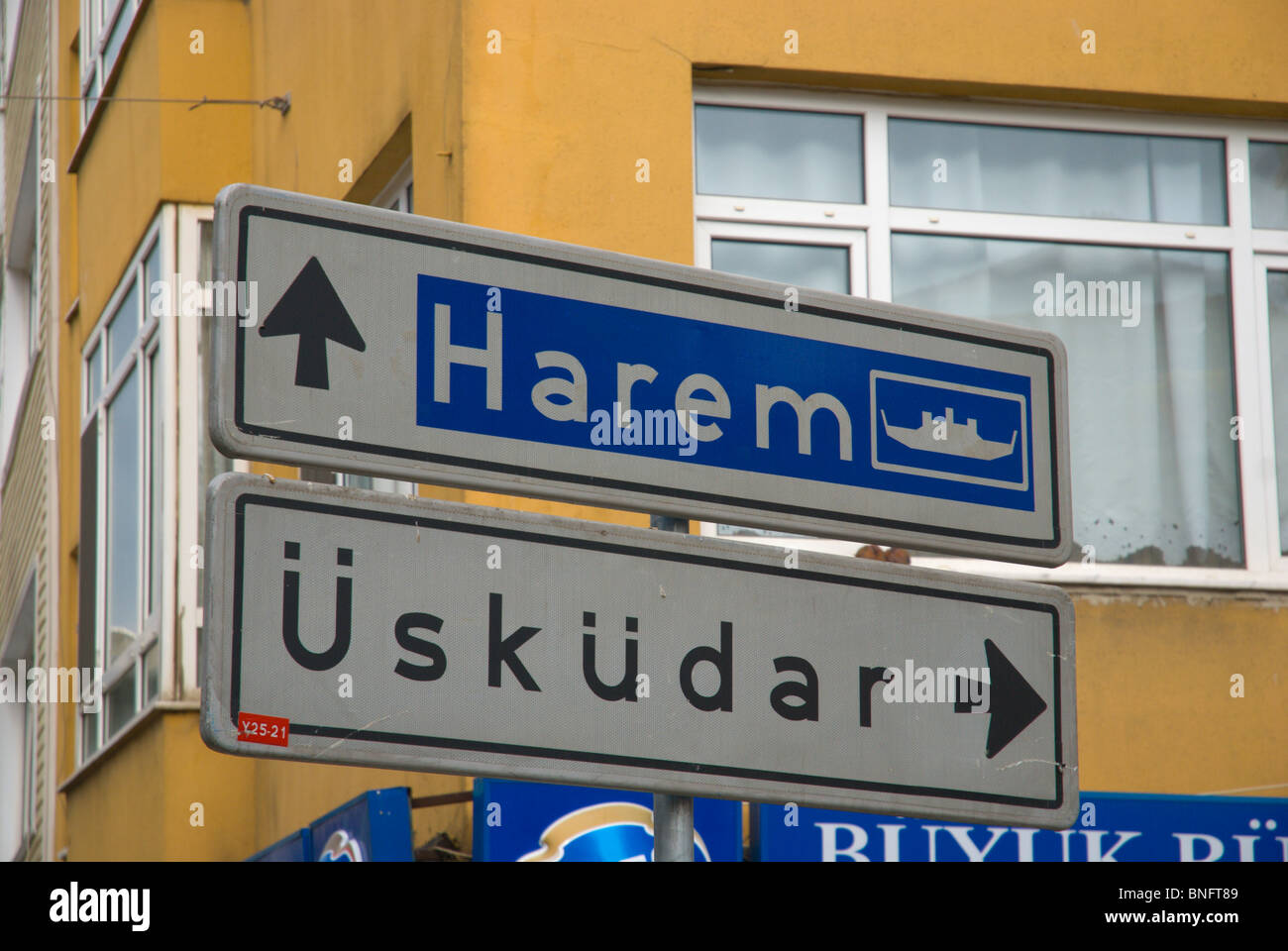 Traffic signs Istanbul Üsküdar district Turkey Asia Stock Photo - Alamy