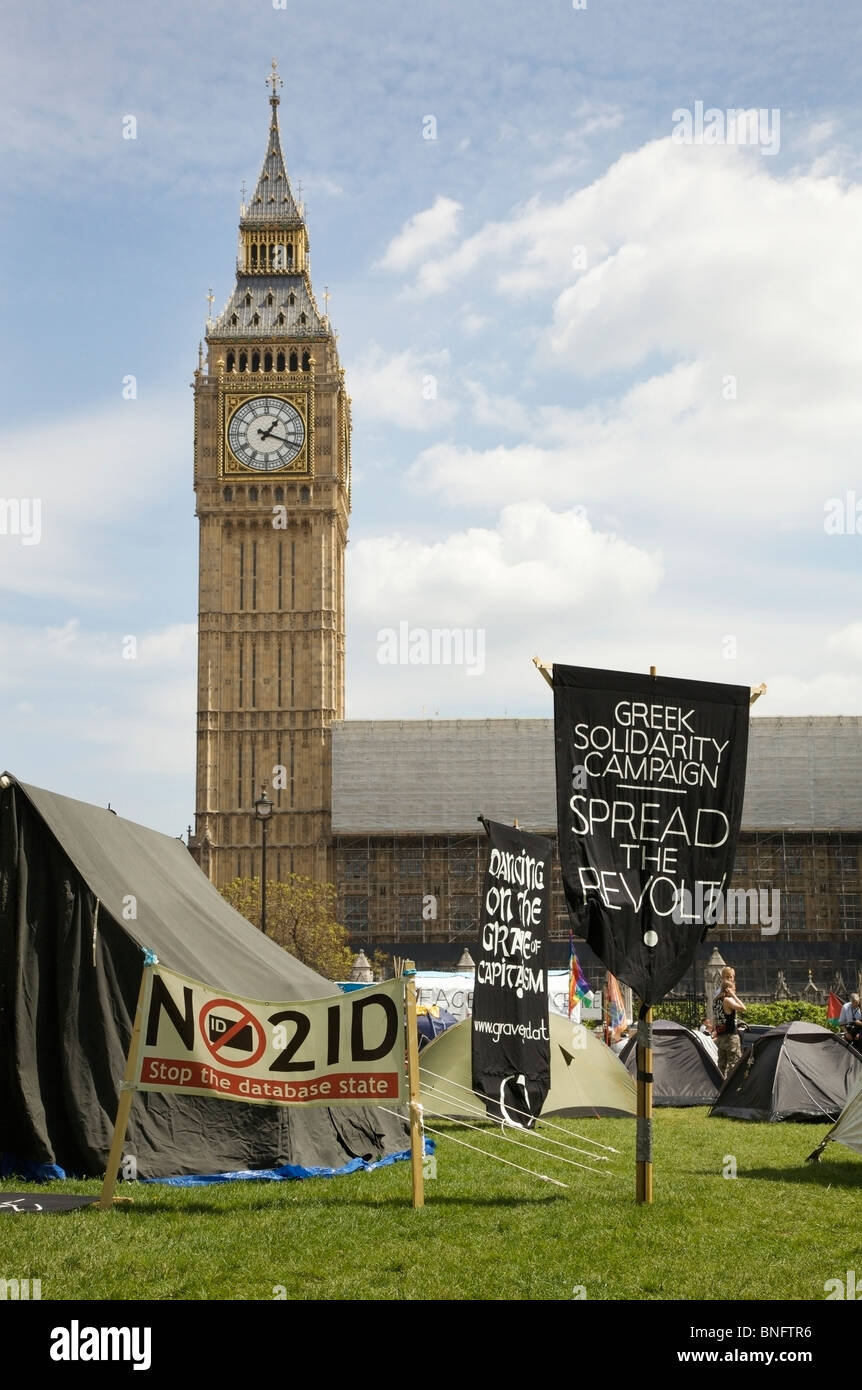 Parliament square peace campaign hi-res stock photography and images ...