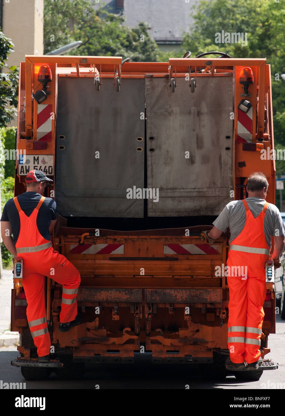 Dustcart Stock Photos & Dustcart Stock Images - Alamy